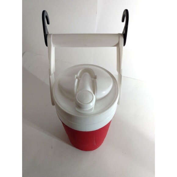 Igloo | Other | Igloo 2 Gallon Plastic Sports Beverage Jug With Hooks ...